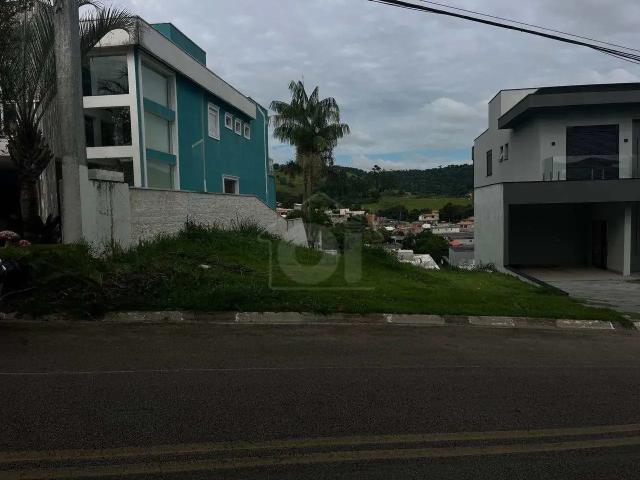Terreno em Condomínio para Venda em Santana de Parnaíba/SP Suru