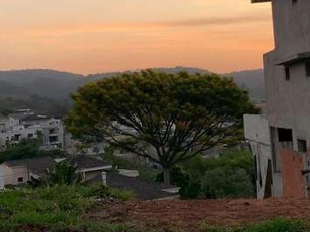 Terreno em Condomínio para Venda em Santana de Parnaíba/SP Suru
