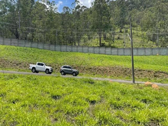 Terreno em Condomínio para Venda em Santana de Parnaíba/SP Suru