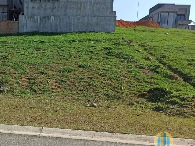 Terreno em Condomínio para Venda em Santana de Parnaíba/SP Quintas do Ingaí
