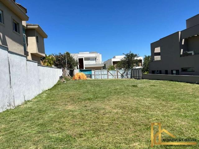 Terreno em Condomínio para Venda em Santana de Parnaíba/SP Tamboré