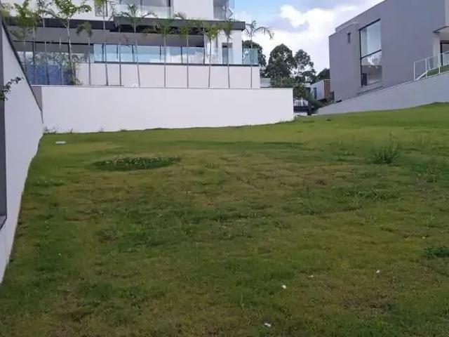 Terreno em Condomínio para Venda em Santana de Parnaíba/SP Tamboré