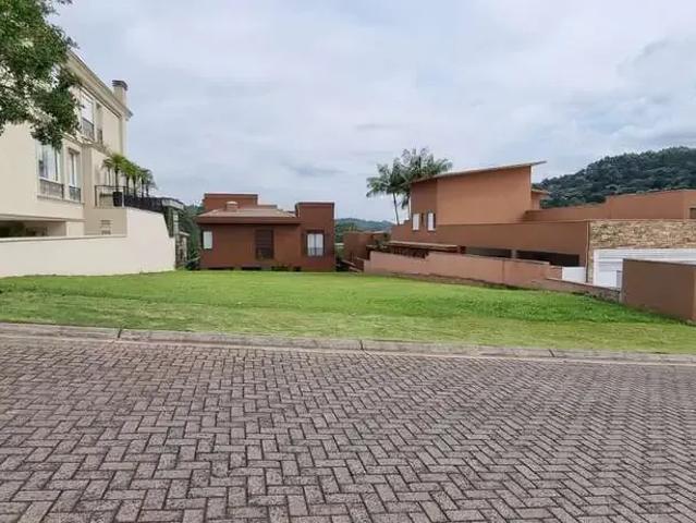 Terreno em Condomínio para Venda em Santana de Parnaíba/SP Tamboré
