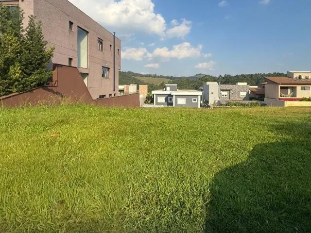 Terreno em Condomínio para Venda em Santana de Parnaíba/SP Tamboré