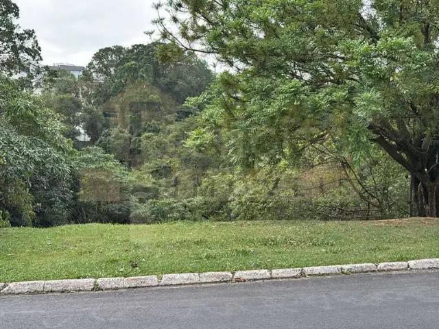 Terreno em Condomínio para Venda em Santana de Parnaíba/SP Tarumã