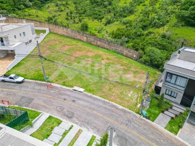 Terreno em Condomínio para Venda em Santana de Parnaíba/SP Valville