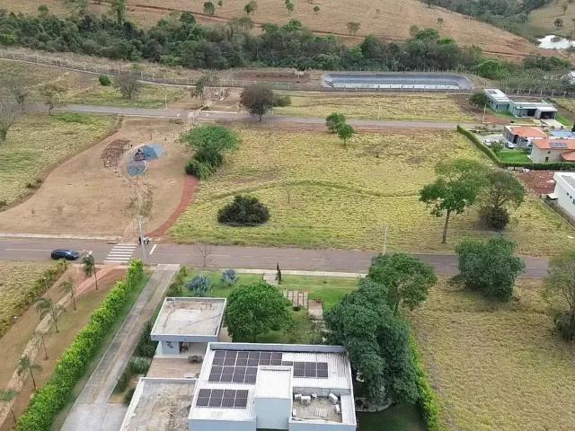 Terreno em Condomínio para Venda em Santo Antônio de Goiás/GO Centro