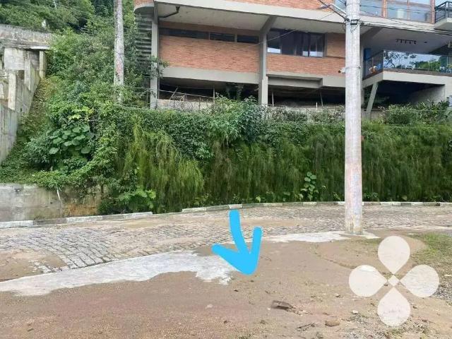Terreno em Condomínio para Venda em Santos/SP Morro Santa Terezinha