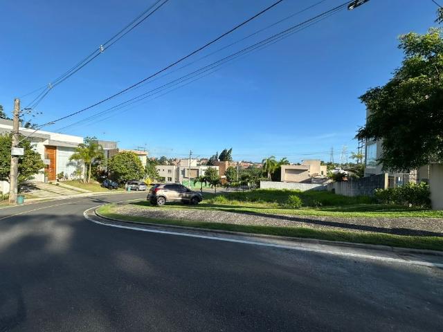 Terreno em Condomínio para Venda em Salvador/BA Alphaville II