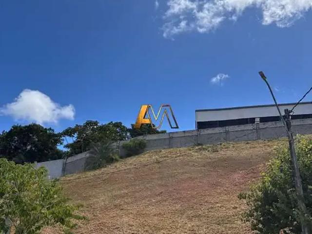 Terreno em Condomínio para Venda em Salvador/BA Alphaville II