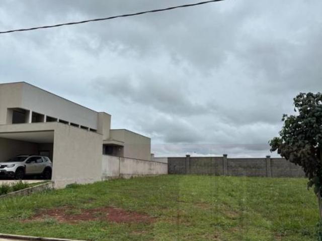 Terreno em Condomínio para Venda em Senador Canedo, Terras Alpha Residencial 1