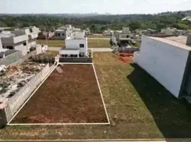 Terreno em Condomínio para Venda em Senador Canedo/GO Jardins Capri