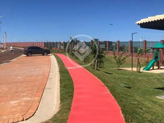 Terreno em Condomínio para Venda em Senador Canedo/GO Distrito Agroindustrial de Senador Canedo