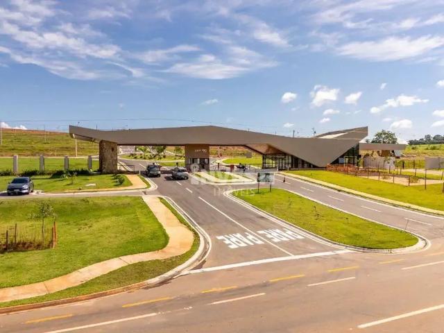 Terreno em Condomínio para Venda em Senador Canedo/GO Residencial Marília
