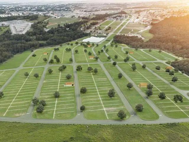 Terreno em Condomínio para Venda em Senador Canedo/GO Residencial Paraíso
