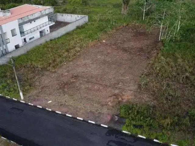 Terreno em Condomínio para Venda em Simões Filho/BA Centro
