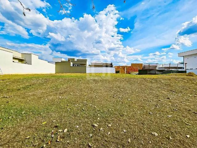Terreno em Condomínio para Venda em Sorocaba/SP Cajuru do Sul