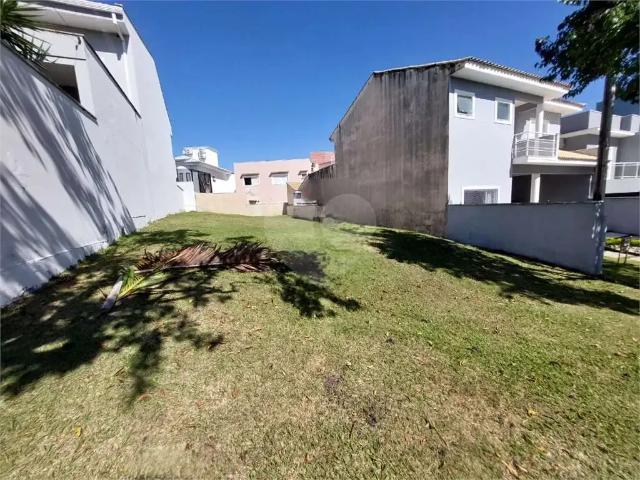Terreno em Condomínio para Venda em Sorocaba/SP Jardim Village Saint Claire