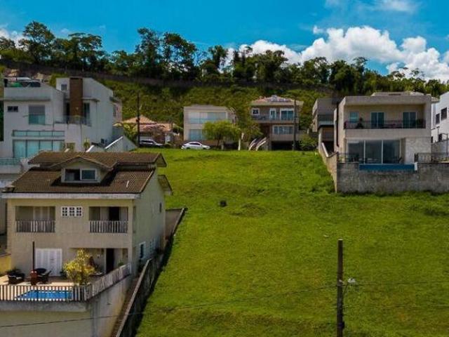 Terreno em Condomínio Valville 1