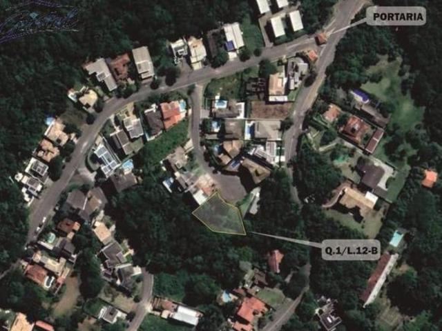 Terreno em condômino voltado para área de preservação
