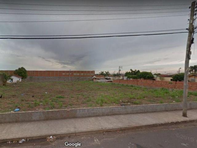 Terreno em Conjunto Habitacional Hilda Mandarino, Araçatuba/SP de 300m² à venda por R$ 179.000,00