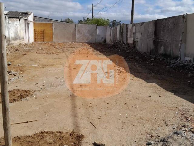 Terreno em Conjunto Residencial Araretama, Pindamonhangaba/SP de 311m² à venda por R$ 139.000,00