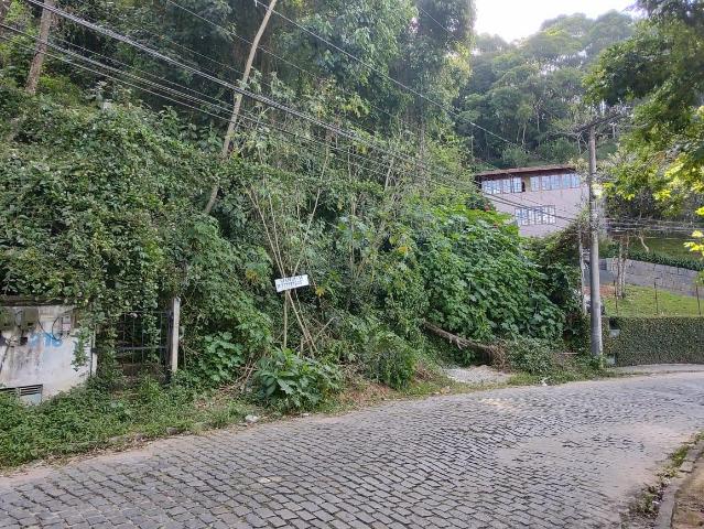 Terreno em Corta Vento, Teresópolis/RJ de 1103m² à venda por R$ 229.900,00