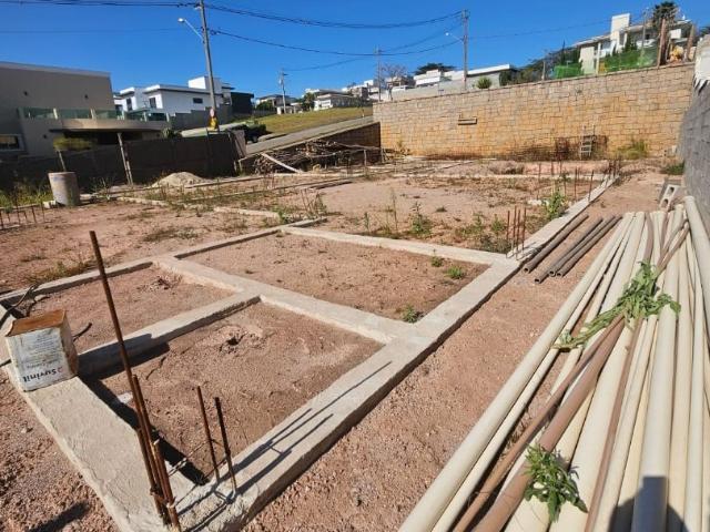 Terreno em, / de 0m² à venda por R$ 649.900,00