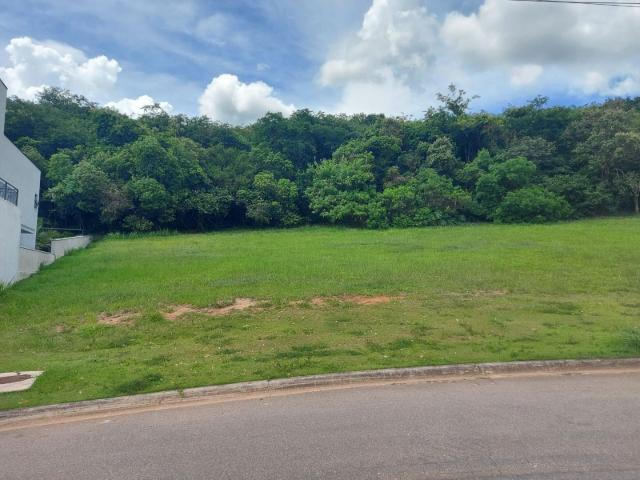 Terreno em, / de 0m² à venda por R$ 689.900,00