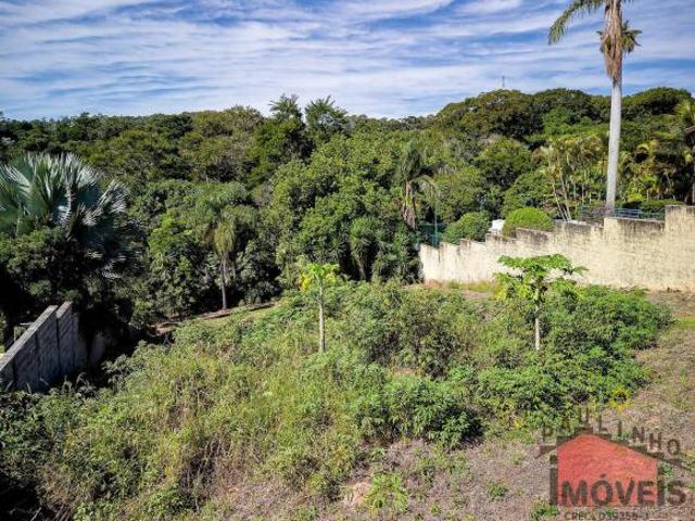 Terreno em declive com 1.400m² à venda no Parque da Fazenda em Itatiba