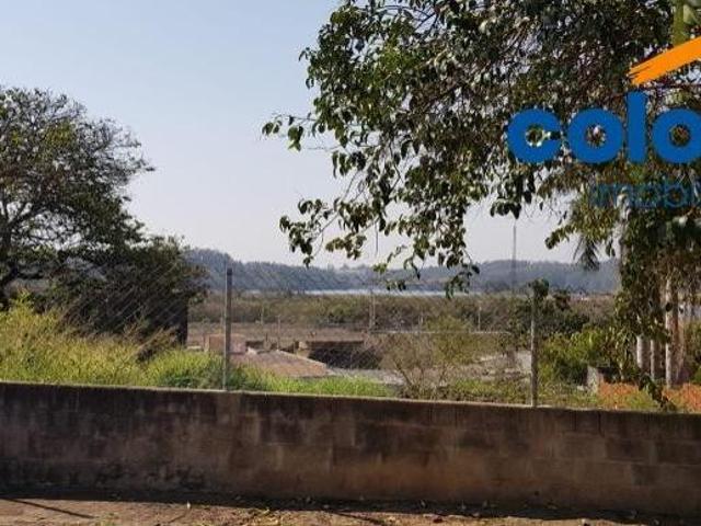 TERRENO EM DECLIVE NO JARDIM FLORESTAL