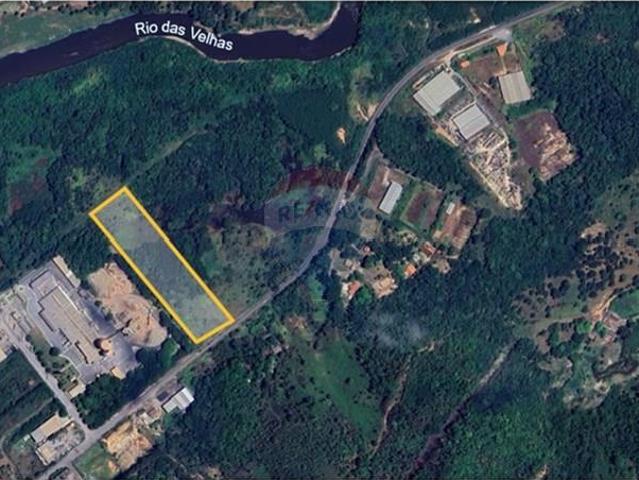 Terreno em Distrito Industrial Simão da Cunha, Santa Luzia/MG de 20000m² à venda por R$ 5.999.000,00