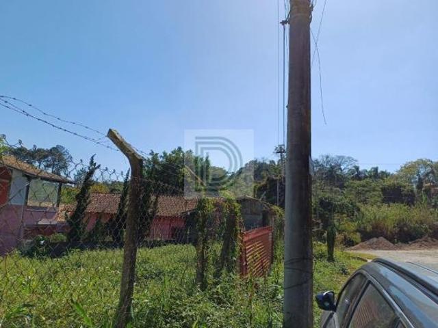 TERRENO EM EMBU DAS ARTES 1.120 M²
