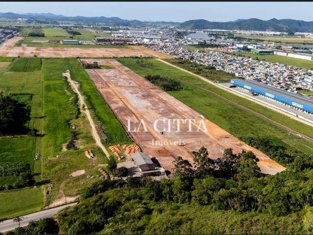 Terreno em Espinheiros, Itajaí/SC de 0m² à venda por R$ 385.446,80