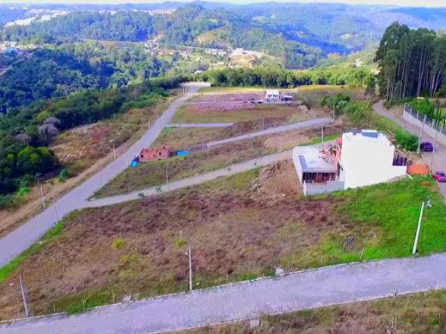 Terreno em Esplanada, Caxias do Sul/RS de 360m² à venda por R$ 148.759,00