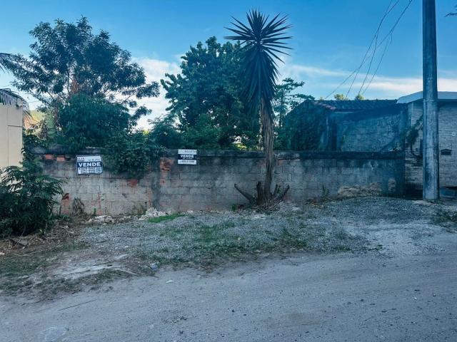 Terreno em Itaipu, Niterói/RJ de 0m² à venda por R$ 389.900,00