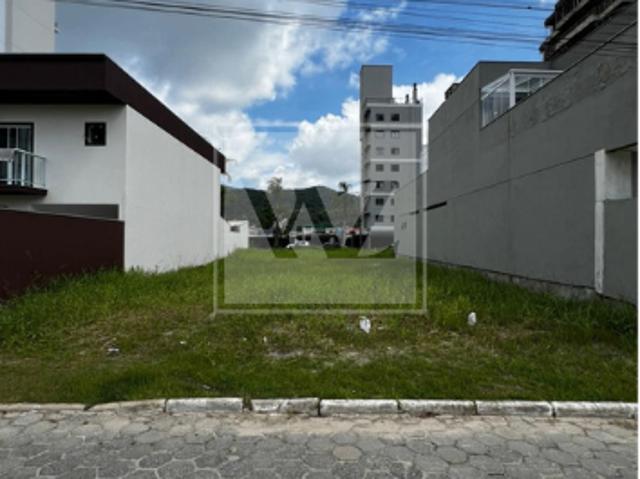 Terreno em, Itapema/SC de 300m² à venda por R$ 779.000,00
