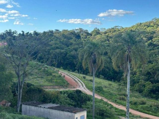 Terreno em Ibiúna com potencial que chama atenção