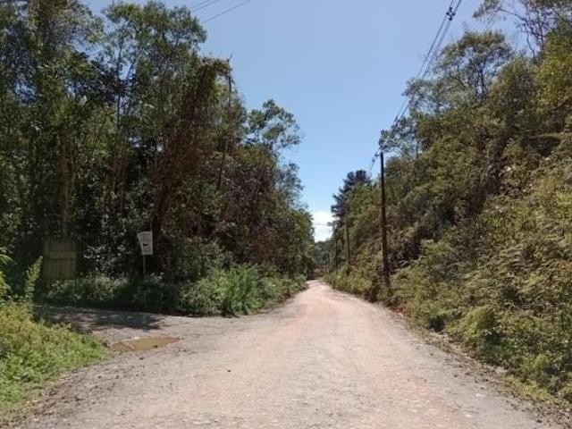 Terreno em Juquitiba com área de 12 alqueires