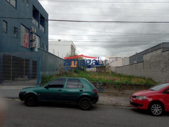 Terreno em Jacareí, no bairro Loteamento Villa Branca, à venda
