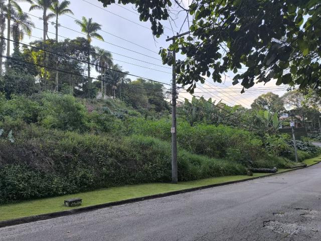 Terreno em Jardim Barbacena, Cotia/SP de 0m² à venda por R$ 289.900,00