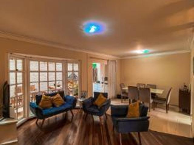 Terreno em Jardim Barbacena, Cotia/SP de 160m² 4 quartos à venda por R$ 895.000,00