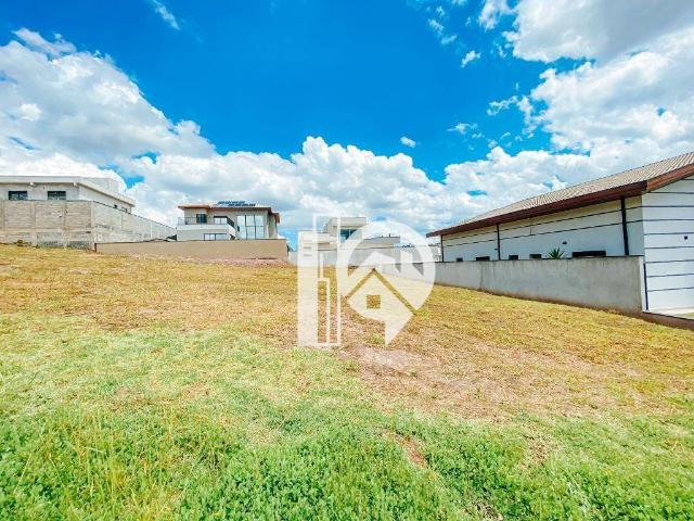 Terreno em Jardim Bela Vista, São José dos Campos/SP de 0m² à venda por R$ 879.900,00