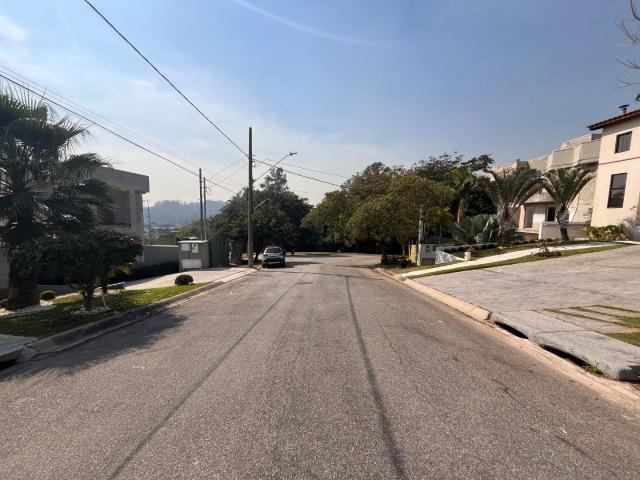 Terreno em Jardim do Golf I, Jandira/SP de 0m² à venda por R$ 649.000,00