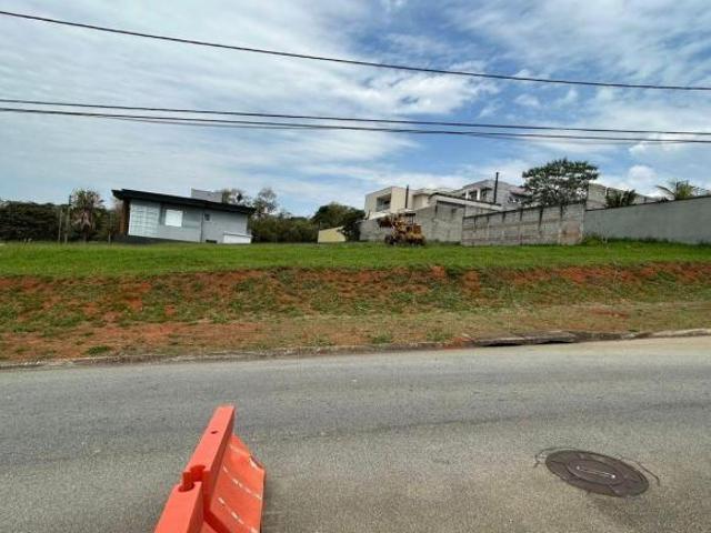 Terreno em Jardim do Golf I, Jandira/SP de 0m² à venda por R$ 855.000,00