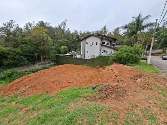 Terreno em Jardim Indaiá, Embu das Artes/SP de 0m² à venda por R$ 349.900,00
