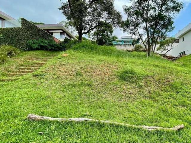Terreno em Jardim Indaiá, Embu das Artes/SP de 0m² à venda por R$ 650.000,00