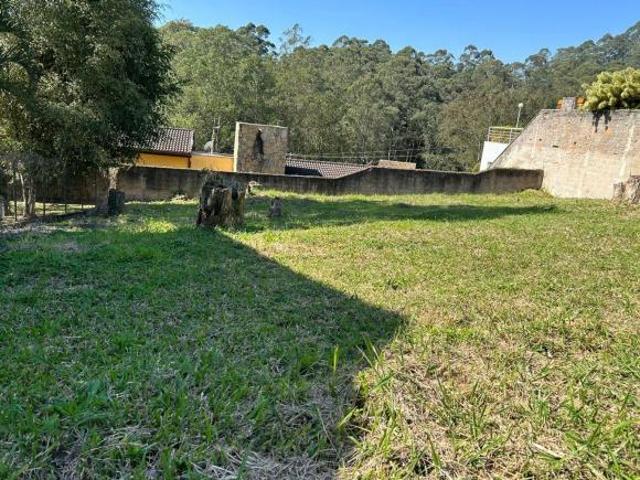 Terreno em Jardim Indaiá, Embu das Artes/SP de 0m² à venda por R$ 620.000,00