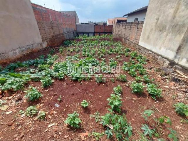 Terreno em Jardim Montecatini, Londrina/PR de 10m² à venda por R$ 165.000,00