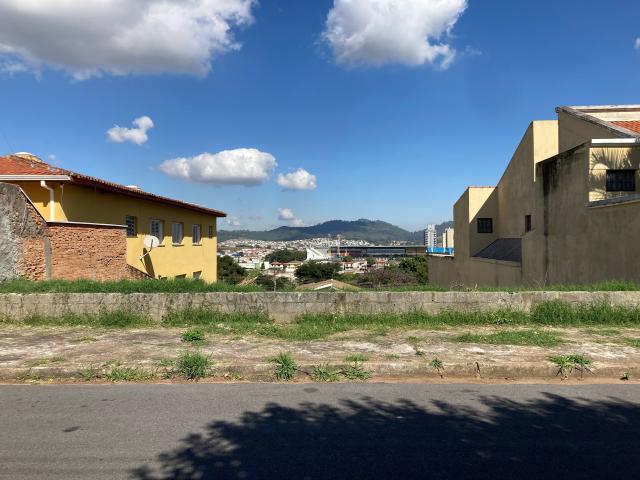 Terreno em Jardim Santa Rita de Cássia, Bragança Paulista/SP de 390m² à venda por R$ 329.800,00